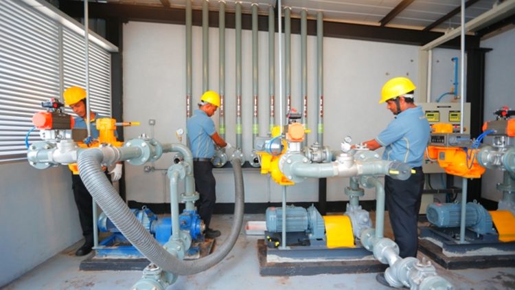 LAUGFS Lubricants Establishes its Presence in Bangladesh - Adaderana ...