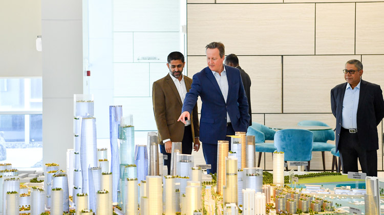 David Cameron visits Port City Colombo - Adaderana Biz English | Sri ...