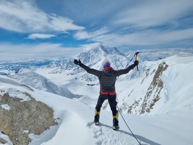Johann Peries sets out for Mt Elbrus - Adaderana Biz English | Sri ...