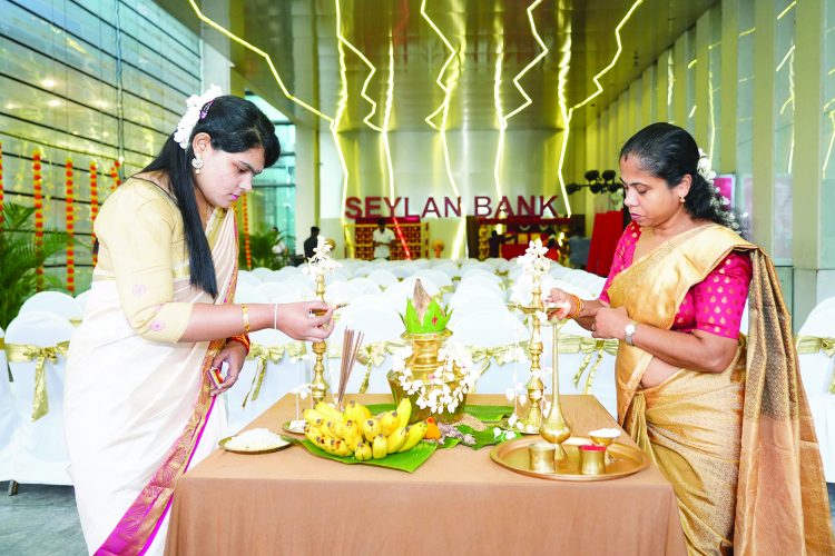 Seylan Bank Celebrates Thai-Pongal - Adaderana Biz English | Sri Lanka ...