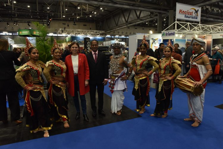 Sri Lanka puts on a good show at the Ferien Messe Wien 2025 - Adaderana ...