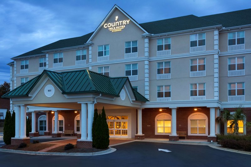 Cushman & Wakefield Closes $8.7M Hotel Deal in Braselton with Plans for ...
