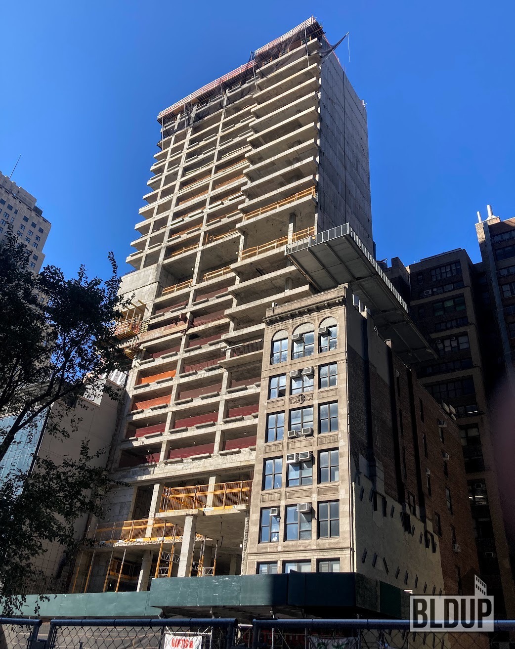 Work Haults on Cantilevered Hotel Tower in Midtown