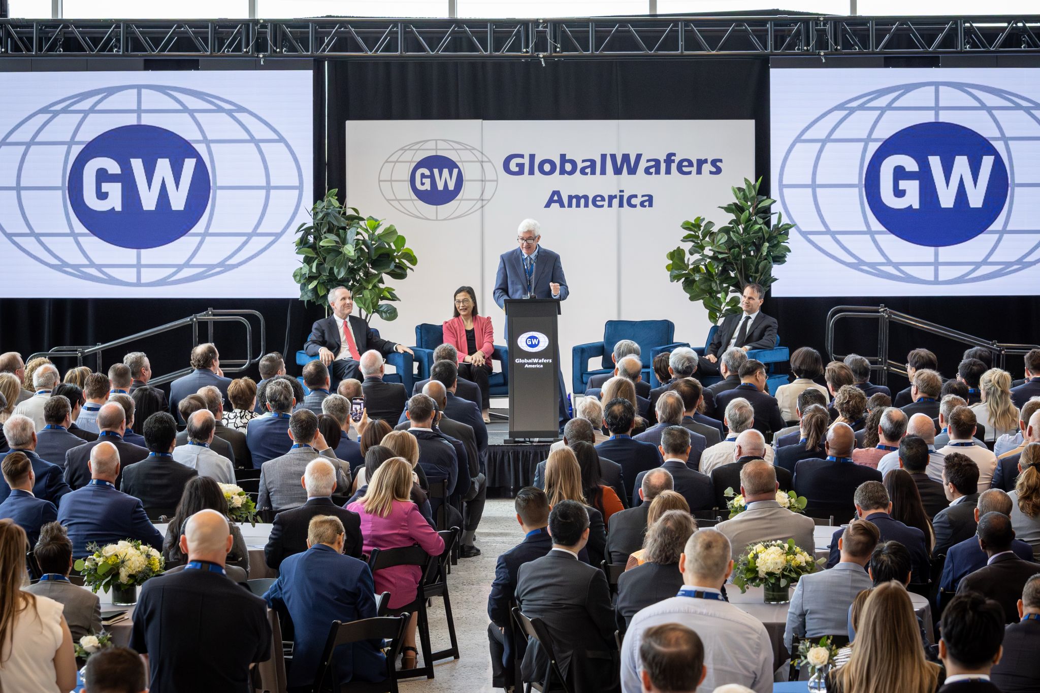 GlobalWafers Opens $3.5 Billion Silicon Wafer Plant in Sherman, Texas ...