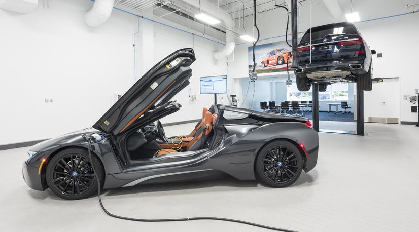 BMW USA News - 2019 BMW Group University Training Center