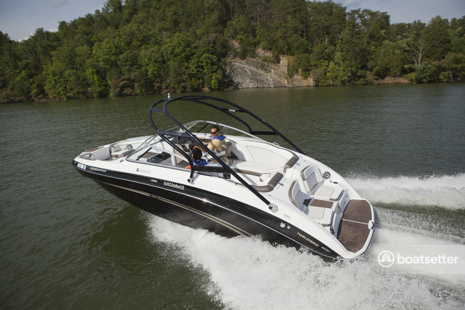 Rent a 2013 24 ft. Yamaha 242 Limited S in Los Angeles, CA on Boatsetter