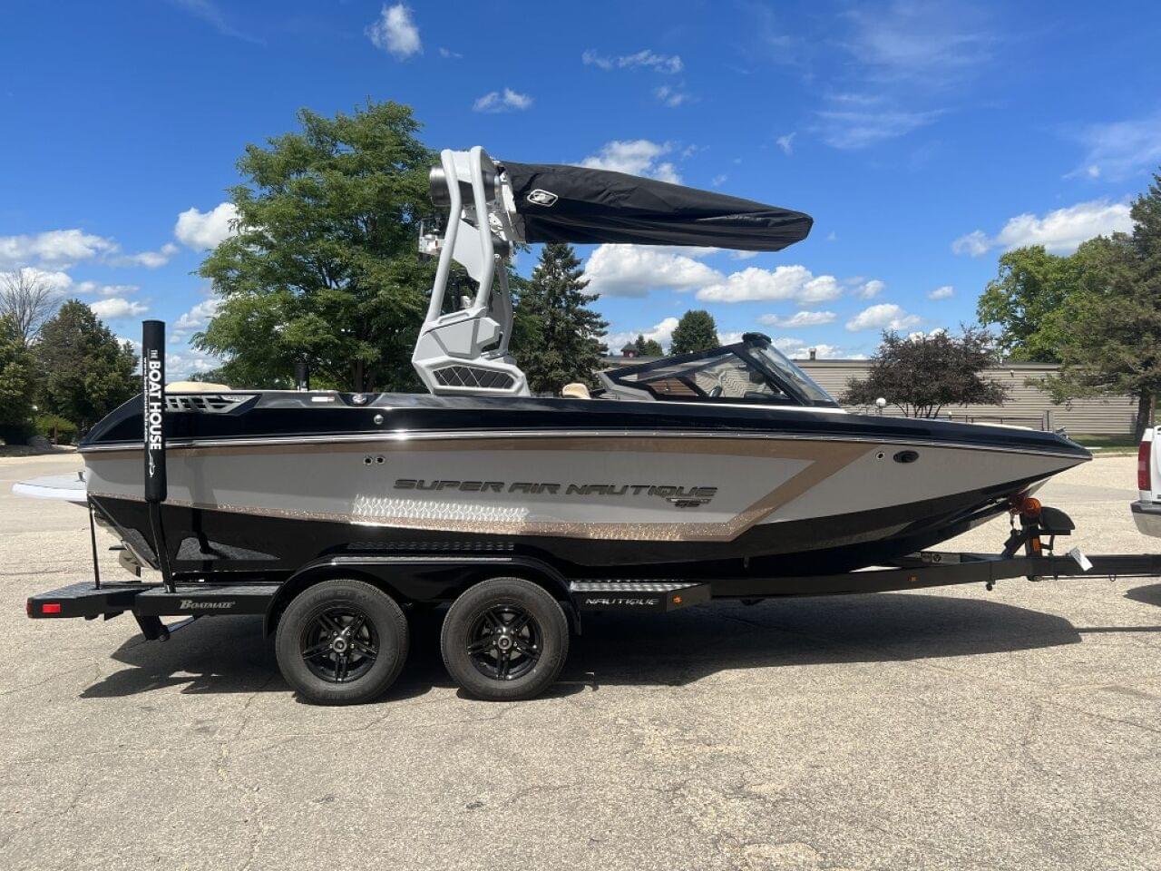 New 20 2022 Nautique GS20 Jet Black Haze Grey Stock NAU269884 B1 new-20-2022-nautique-gs20-jet-black-haze-grey-stock-nau269884-b1