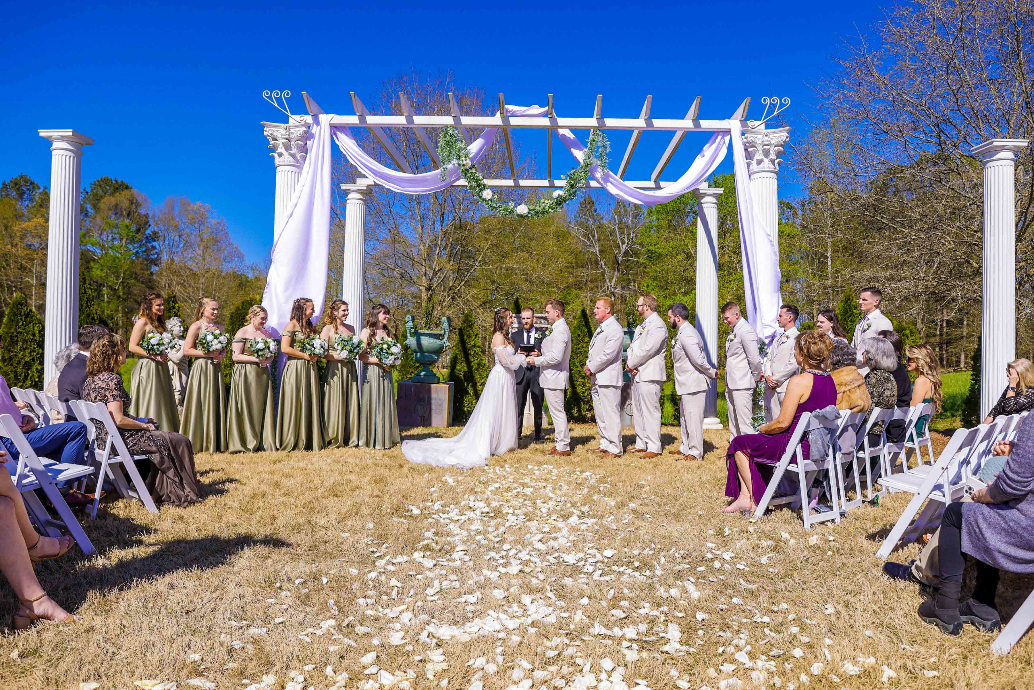 14 Ideas For Matching Your Dress To Your Spring Wedding Venue - Garden ...