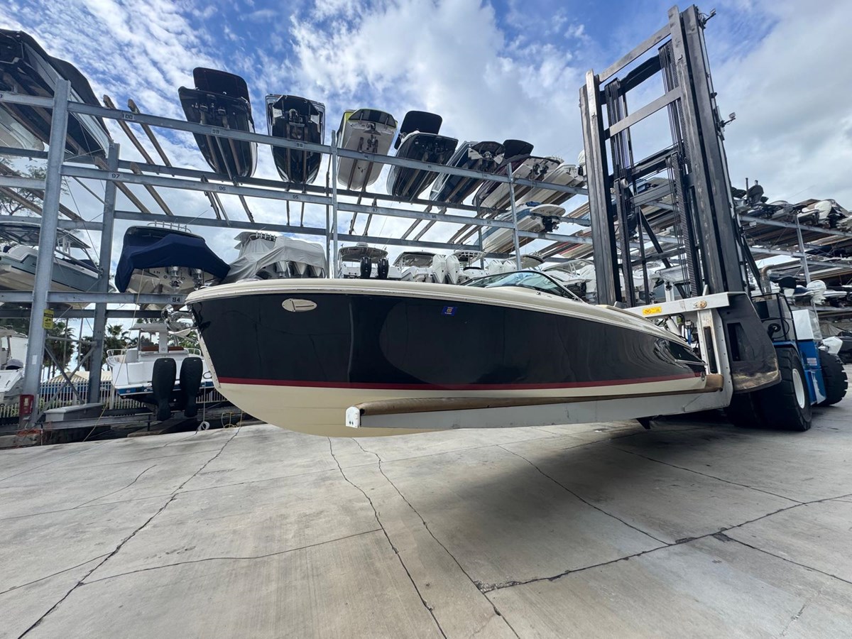 Chris-Craft 2018 27' CHRIS CRAFT Cruiser - Champion Yacht Group