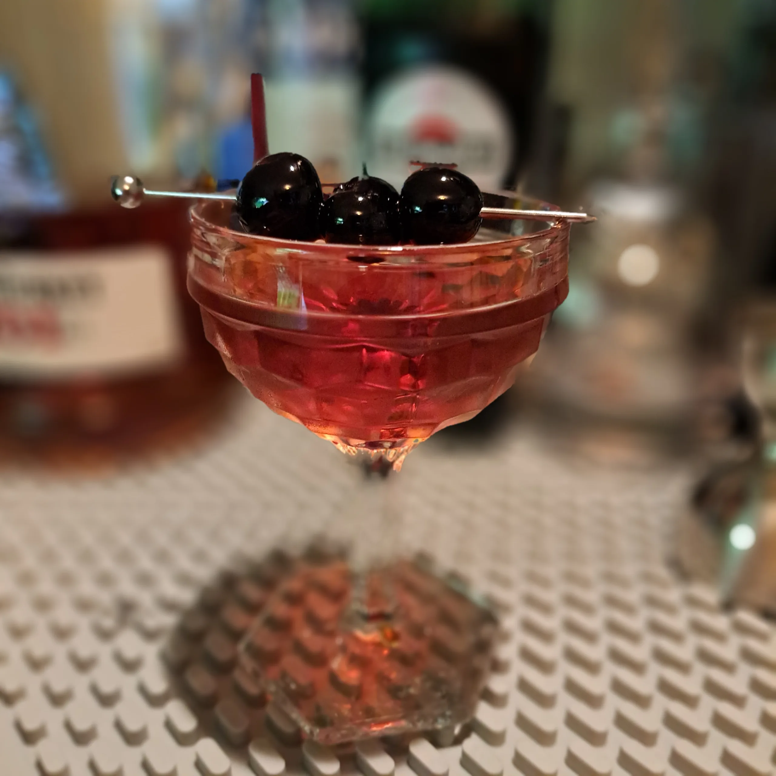 Discover the Charm of the Left Hand Cocktail - Bourbony