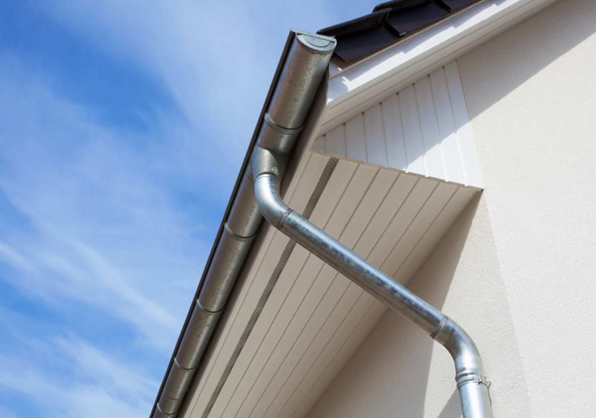 Advantages of Stainless or Galvanized Steel Gutters | Best Pick Reports