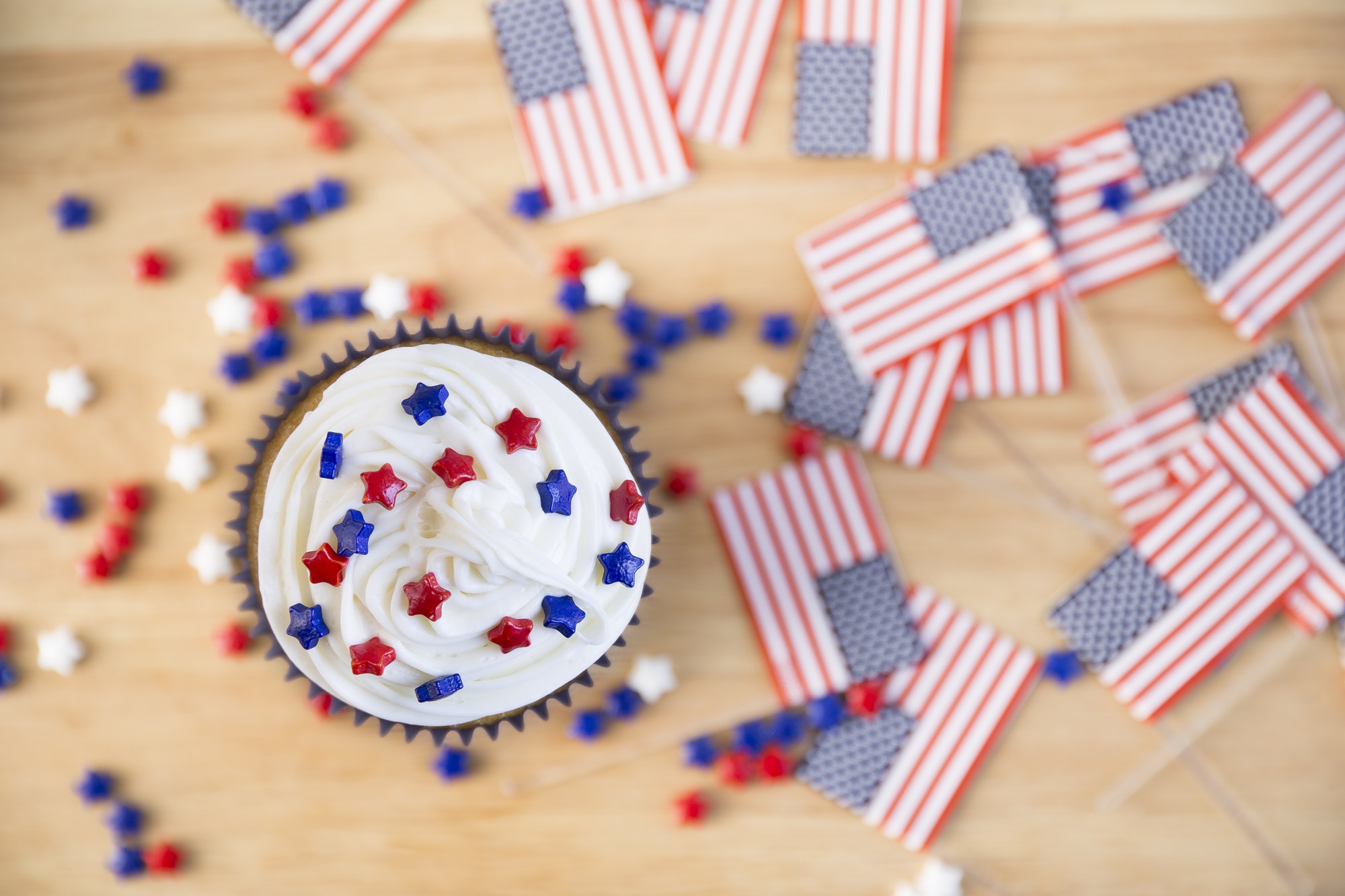 Patriotic Cupcake and Flags – Brown Trail Church of Christ