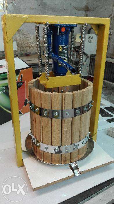 Presa Struguri (teasc) Cu Sistem Hidraulic De Presare.