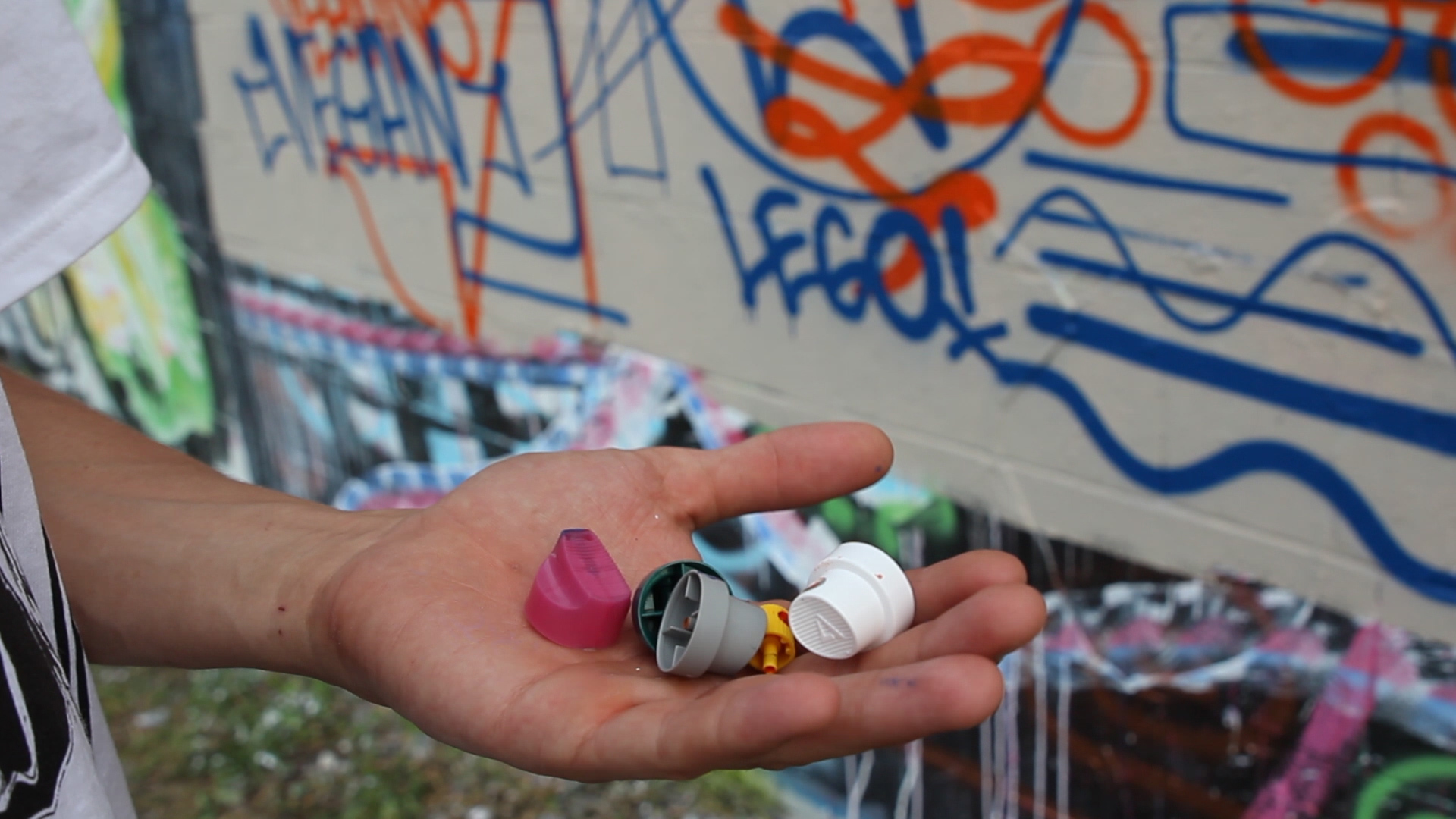 Product Review: Skinny Caps (Graffiti caps tests) | Bombing Science