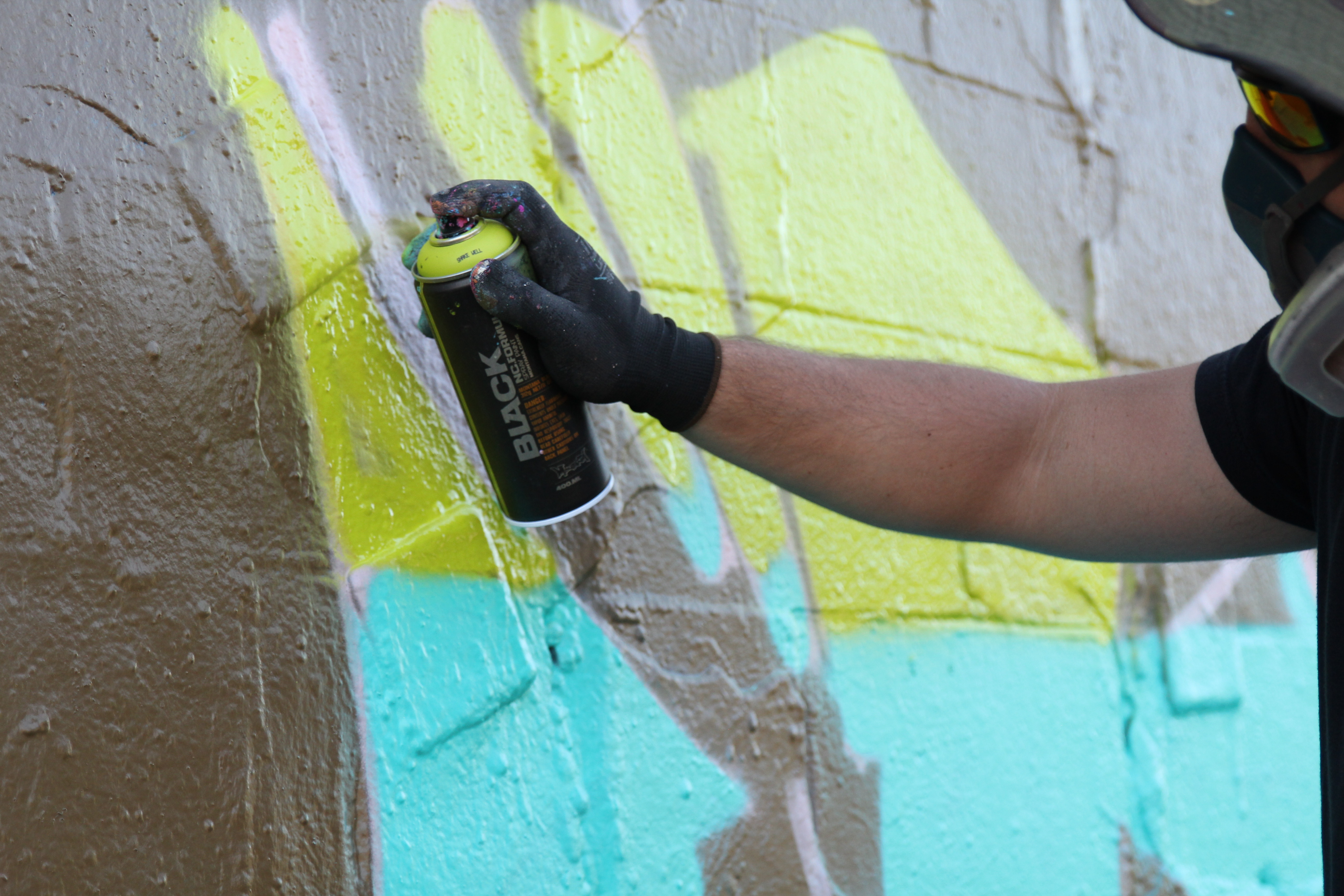 RUSTE (Boston) Graffiti Writer Video: | Bombing Science