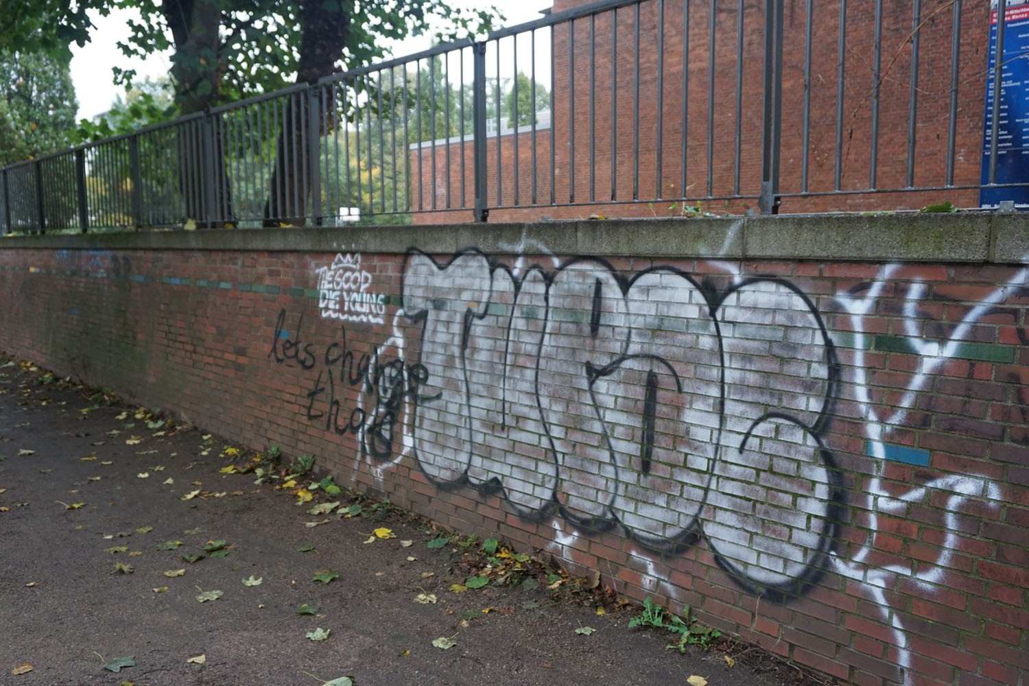 Hamburg: All Chromed Out Graffiti flicks | Bombing Science