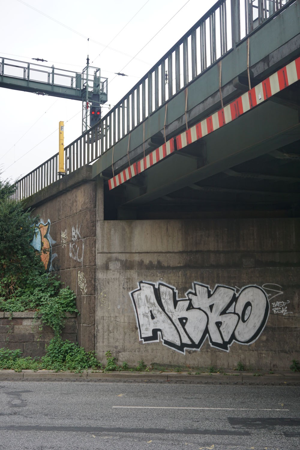 Hamburg: All Chromed Out Graffiti flicks | Bombing Science