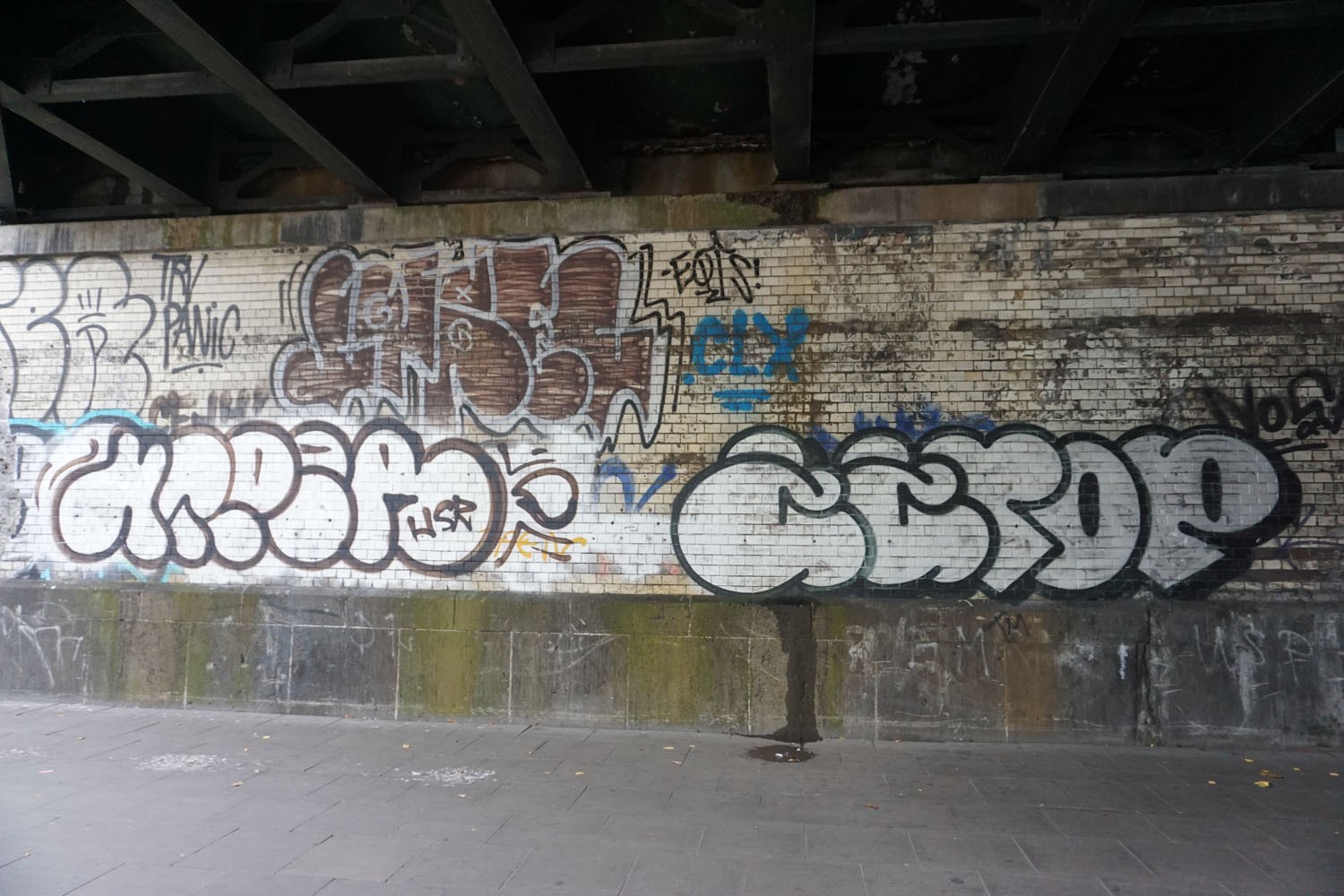 Hamburg: All Chromed Out Graffiti flicks | Bombing Science