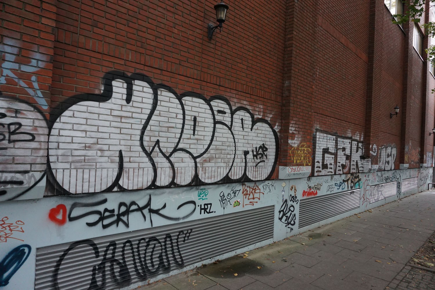 Hamburg: All Chromed Out Graffiti flicks | Bombing Science