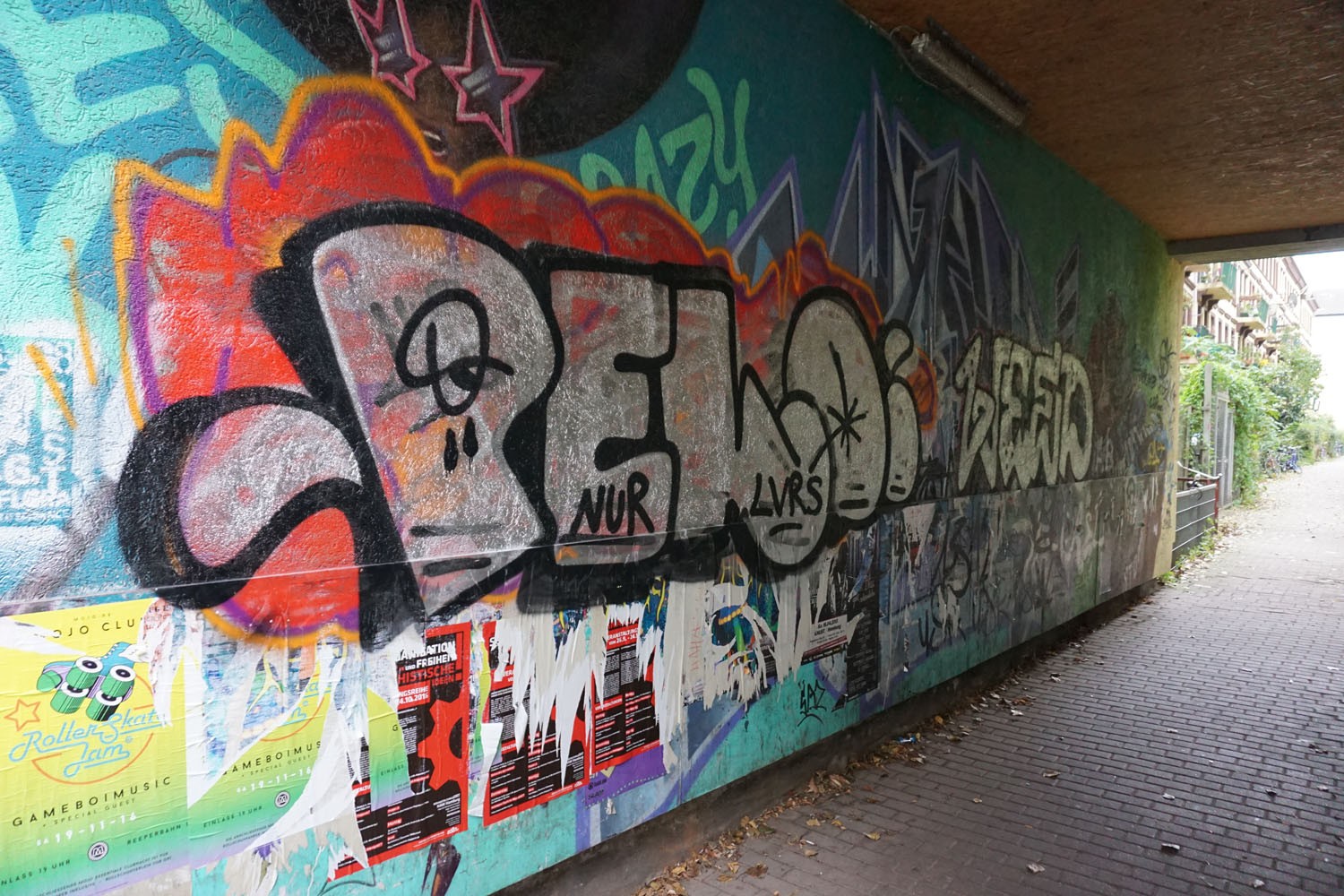 Hamburg: All Chromed Out Graffiti flicks | Bombing Science
