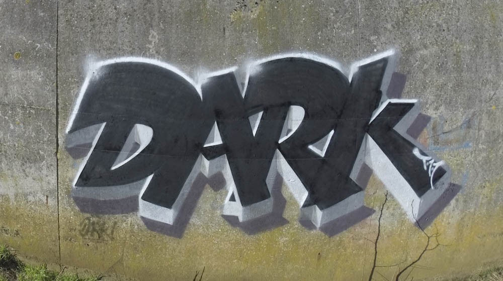 Graffiti writer Spotlight: DARK (london) - Bombing Science