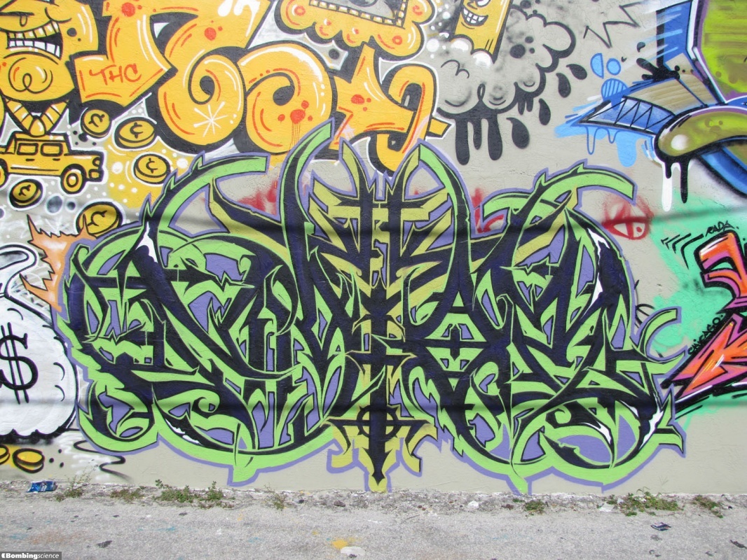 Miami walls (8 pics) - Bombing Science