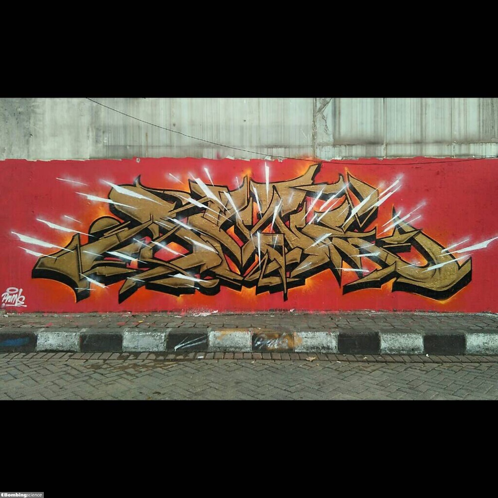 RUNE HSK - Bombing Science