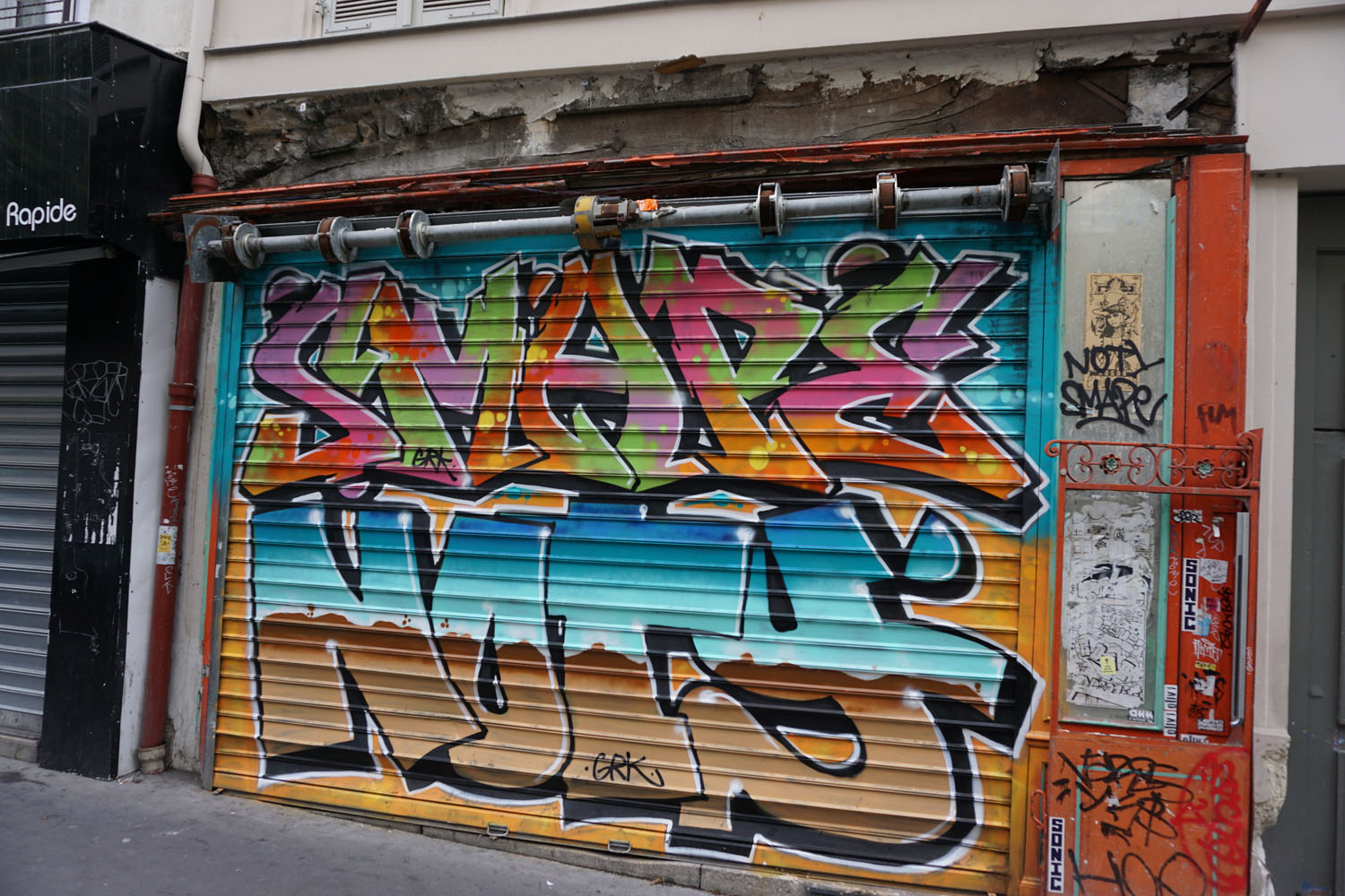 Paris Shutter Graffiti | Bombing Science