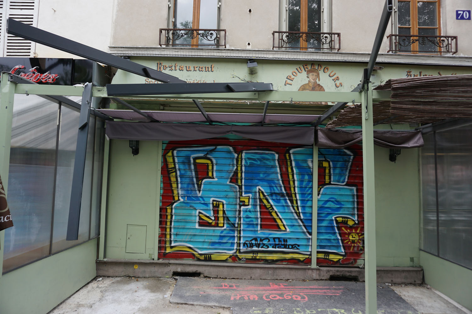 Paris Shutter Graffiti | Bombing Science
