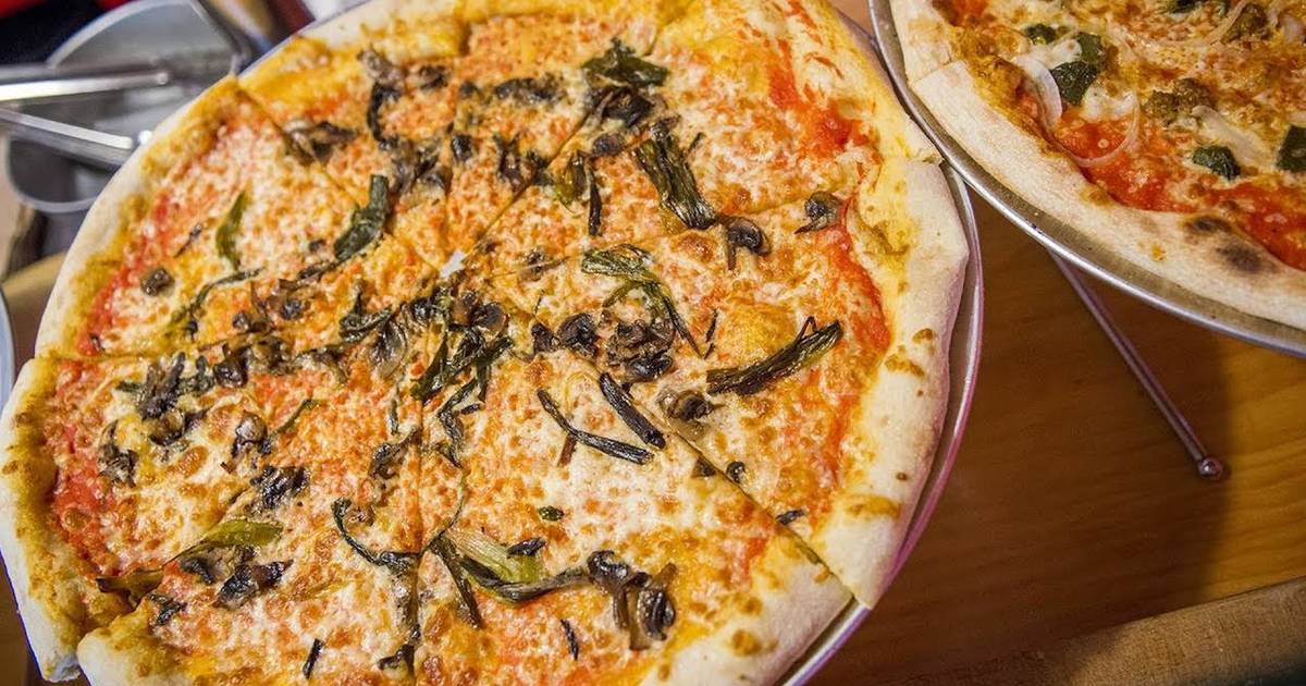 Yeah Yeah's Pizza brings east-coast style pizza to Toronto