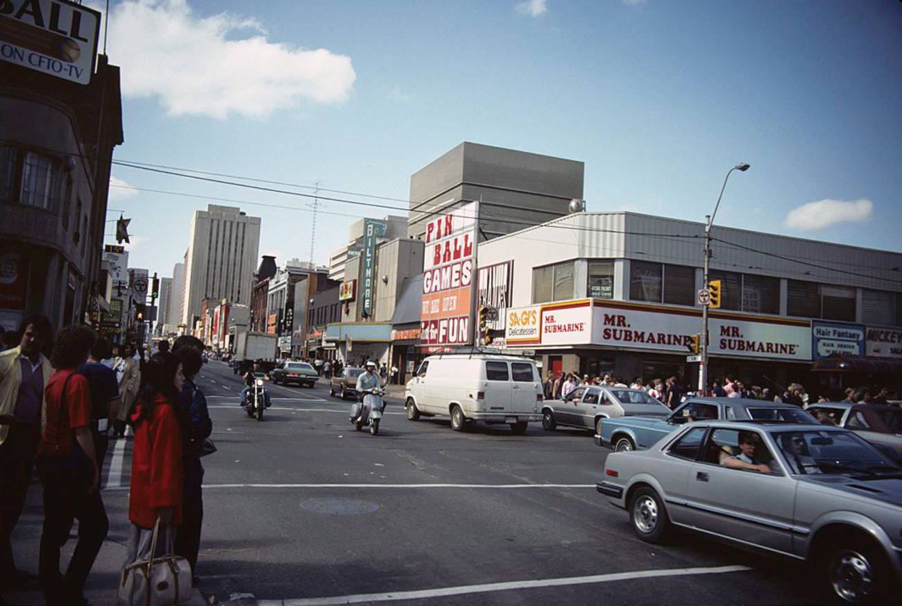 30 signs you grew up in Toronto in the 1980s