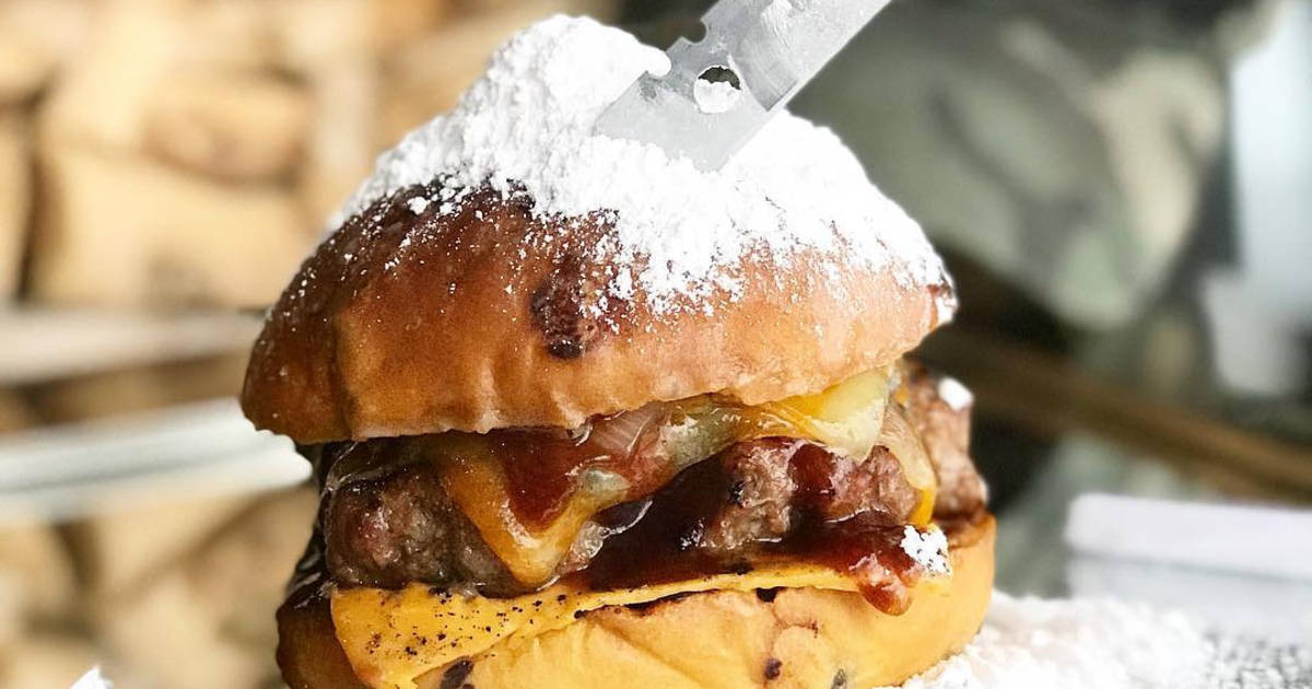 Toronto restaurant debuts cocaine-themed burger