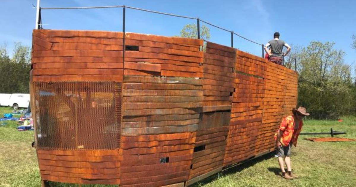 Someone is building a mini version of Noah's Ark in Toronto
