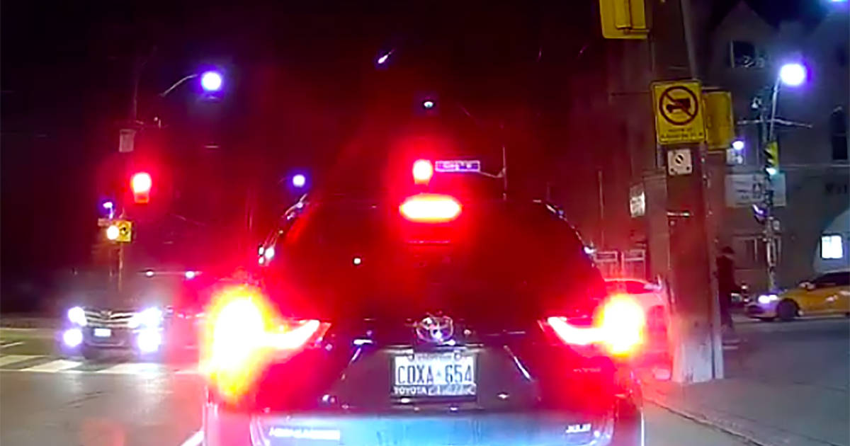 Mysterious green fireball spotted over Toronto