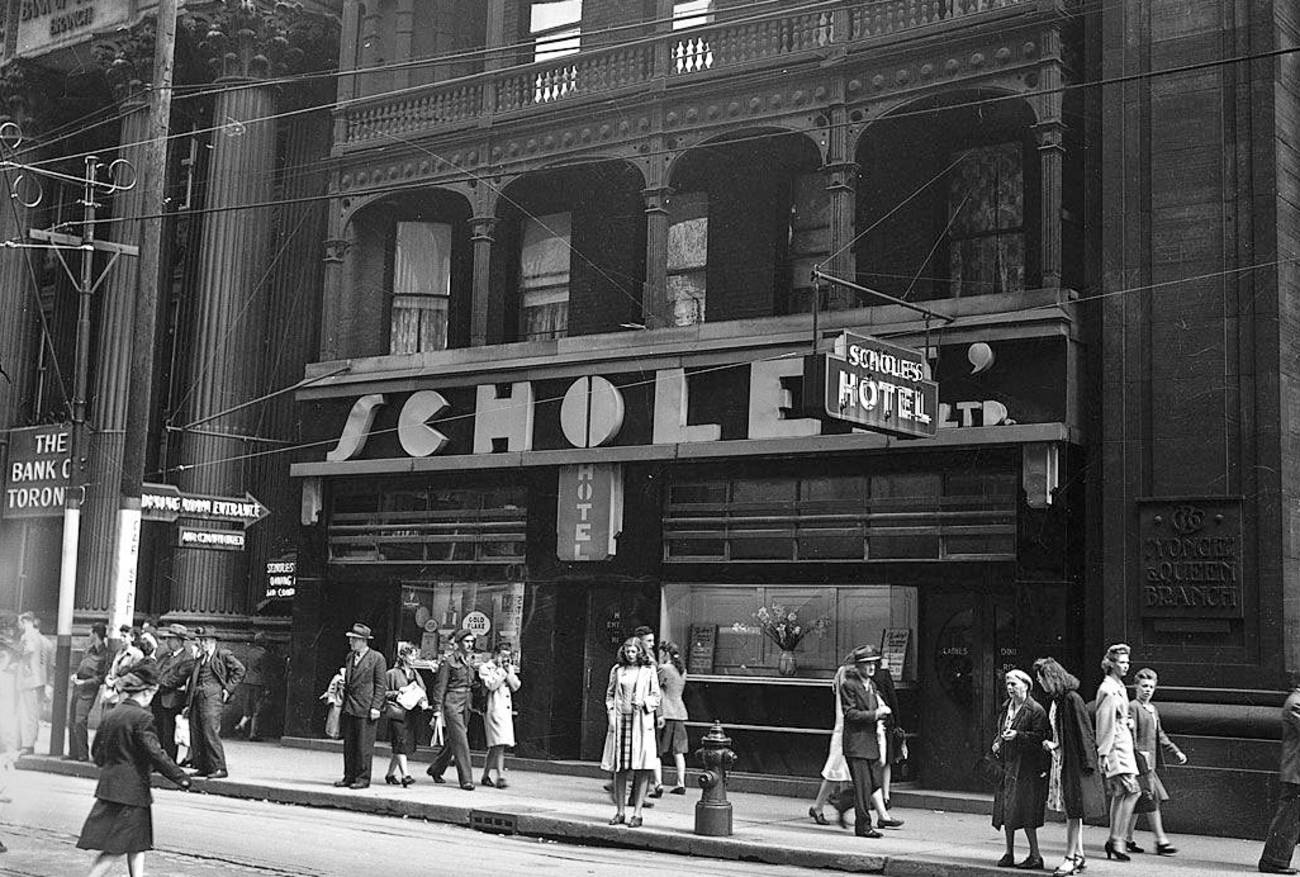 The lost hotels of Toronto