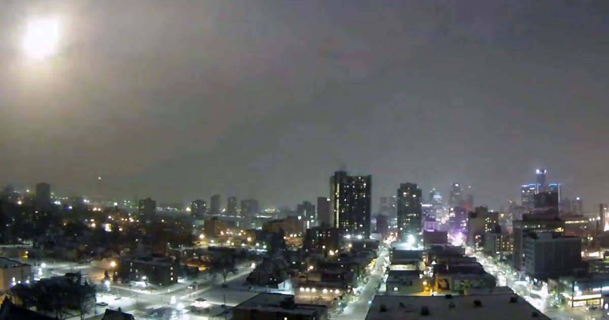 Massive meteor causes earthquake southwest of Toronto