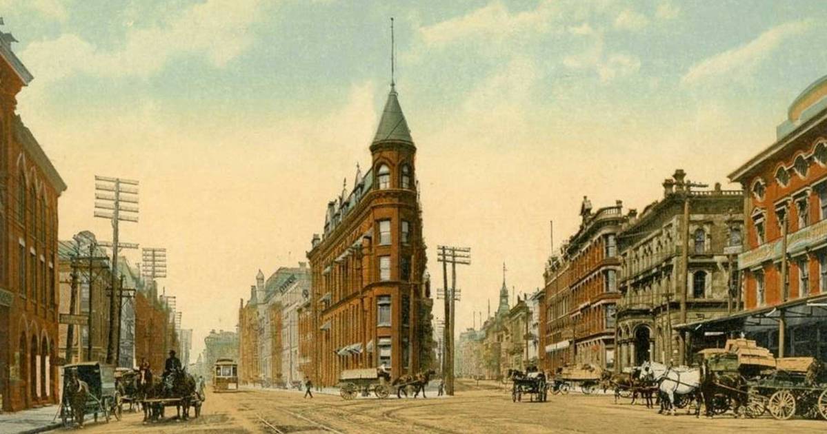 This is what Toronto postcards looked like in the early 1900s