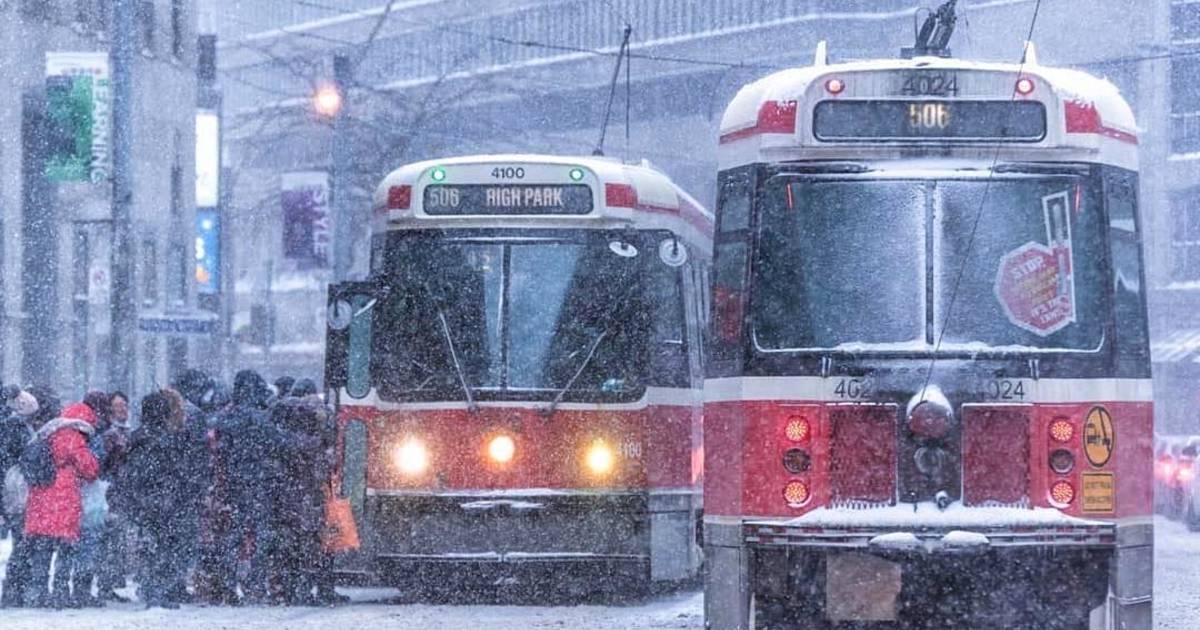 Miserable weather in Toronto makes for messy commute on the TTC