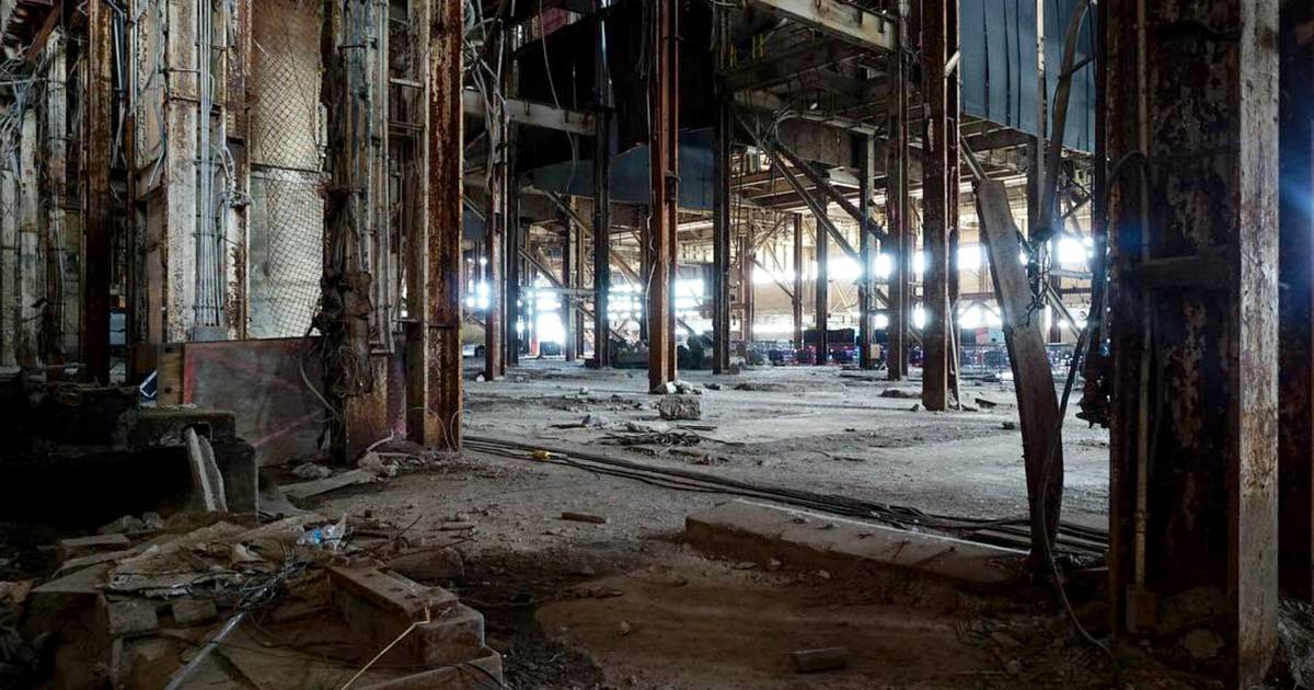 Toronto's abandoned power plant coming back to life this summer