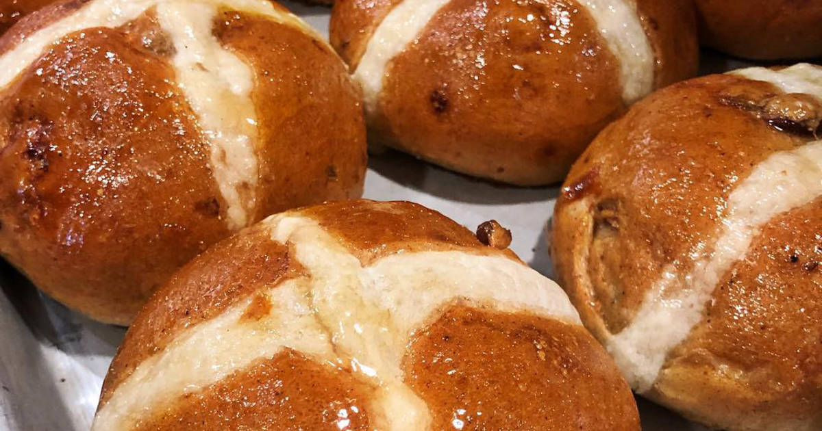 10 places to get hot cross buns in Toronto