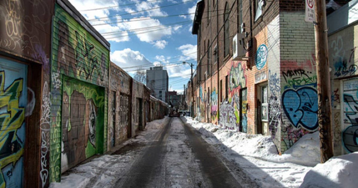 Toronto Alley Stalking