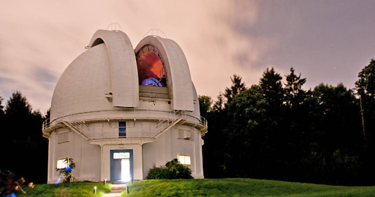 Stargazing at the David Dunlap Observatory