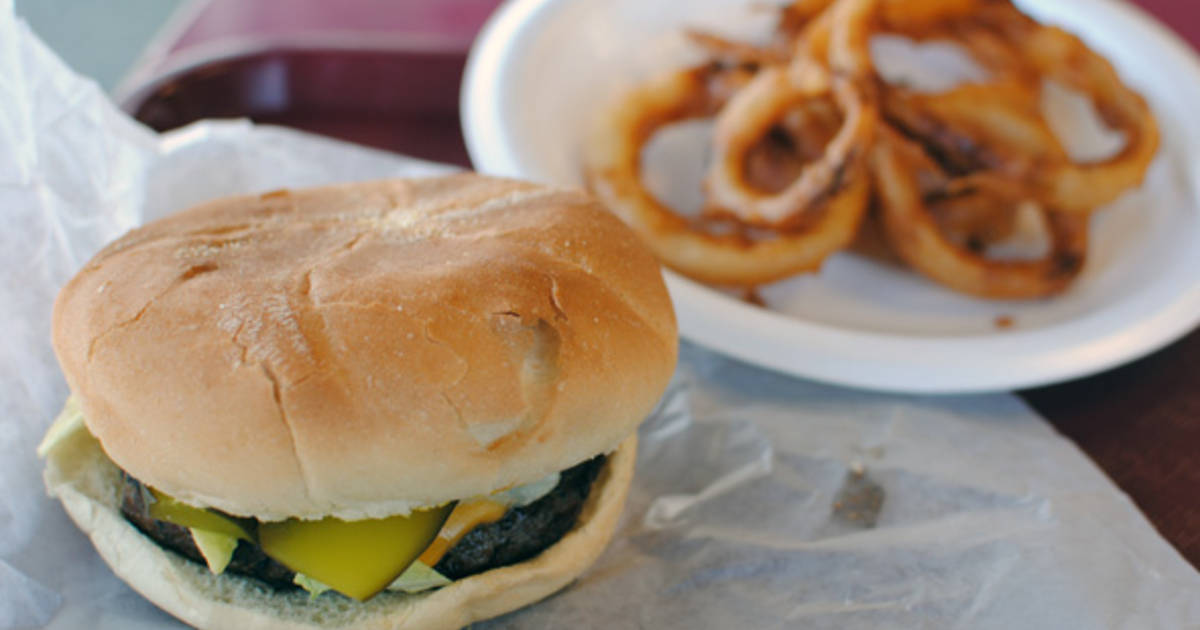 Where to eat old school burgers in North York