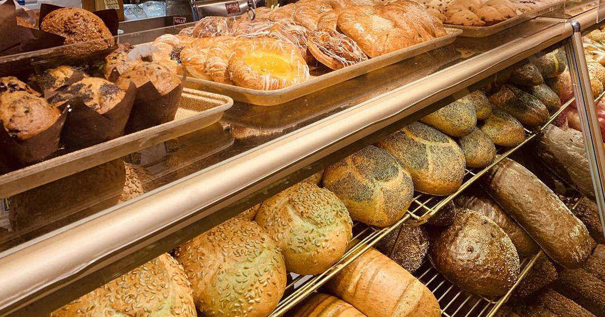 This bakery factory outlet in Toronto is now doing next-day home delivery