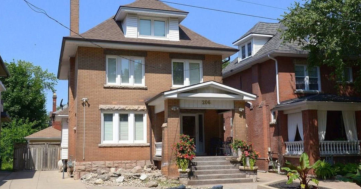 Home owned by Hamilton mobster is up for sale