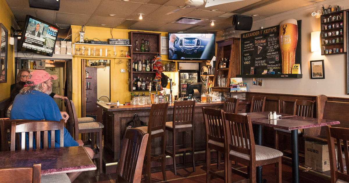 The Korner Pub - blogTO - Toronto