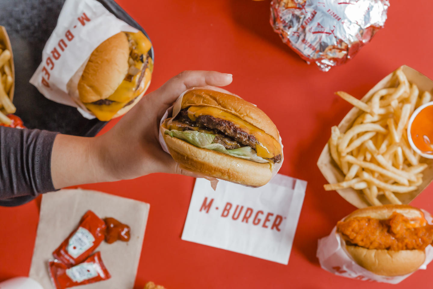 A Breakdown of the Perfect Burger | Lettuce Entertain You