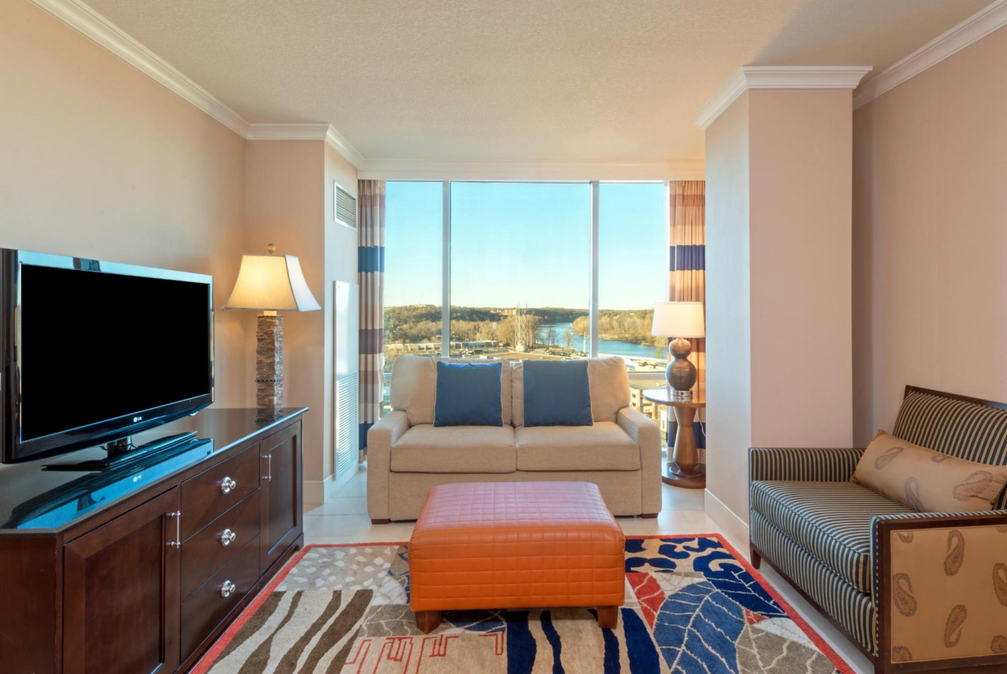 HCW Development | Hilton Convention Center Hotel - Penthouse Condos