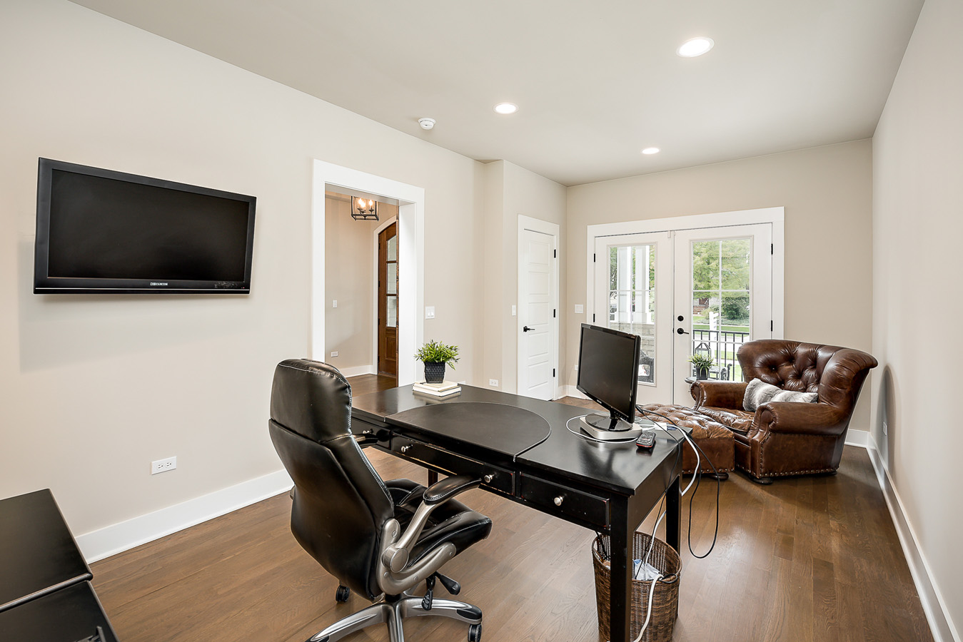 Photo Gallery | DJK Custom Homes | Office/Den Space