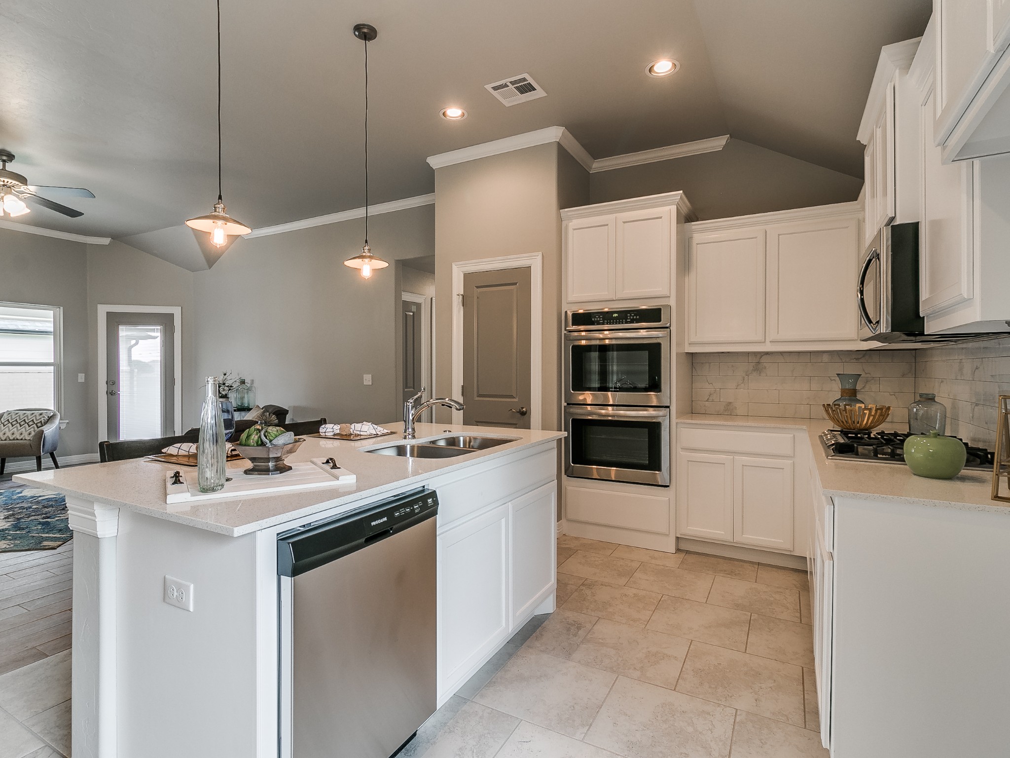 Kitchens Photo Gallery | Authentic Custom Homes